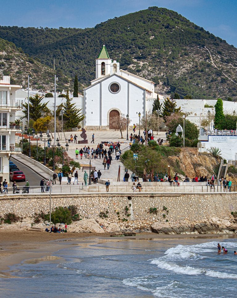 Sitges es el municipio de Cataluña con más banderas azules y el cuarto ...